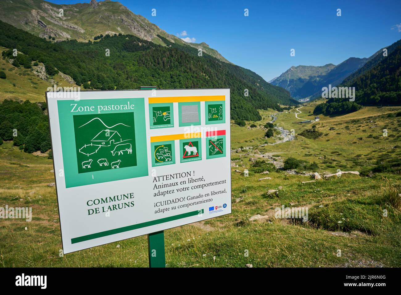 Pyrenees routes hi-res stock photography and images - Alamy