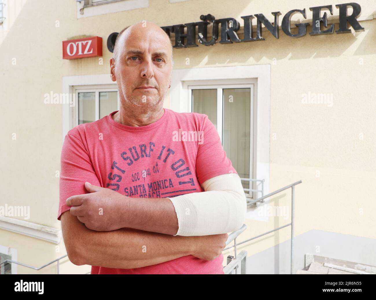 Bad Lobenstein, Germany. 22nd Aug, 2022. Peter Hagen, reporter, stands ...