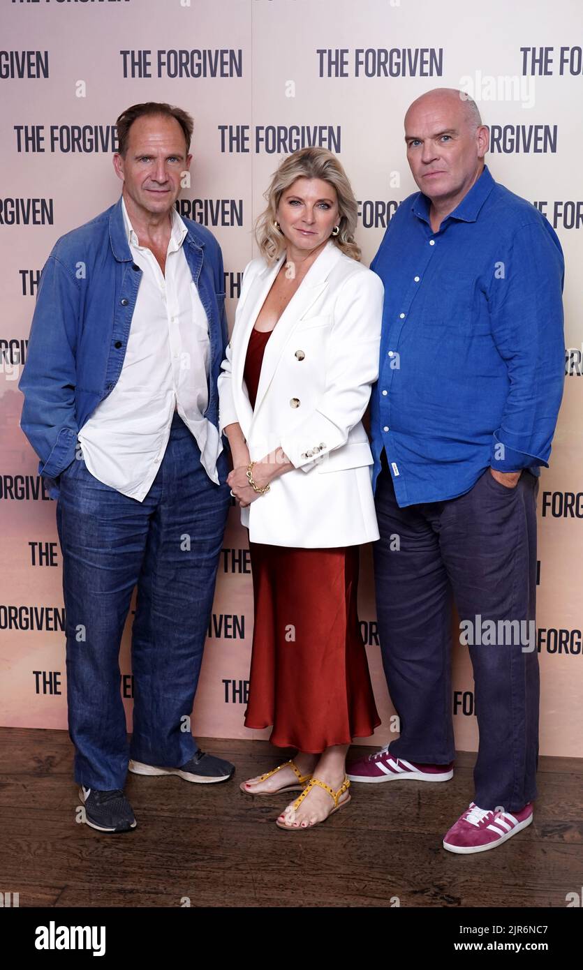 The forgiven ralph fiennes hi-res stock photography and images - Alamy