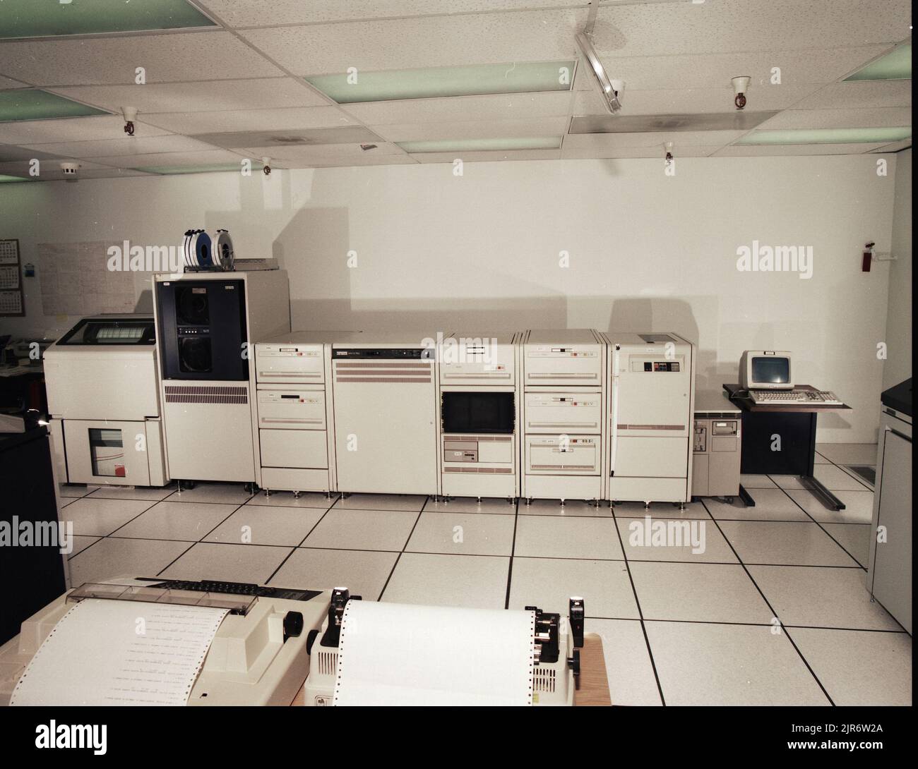 1987 computer hi-res stock photography and images - Alamy