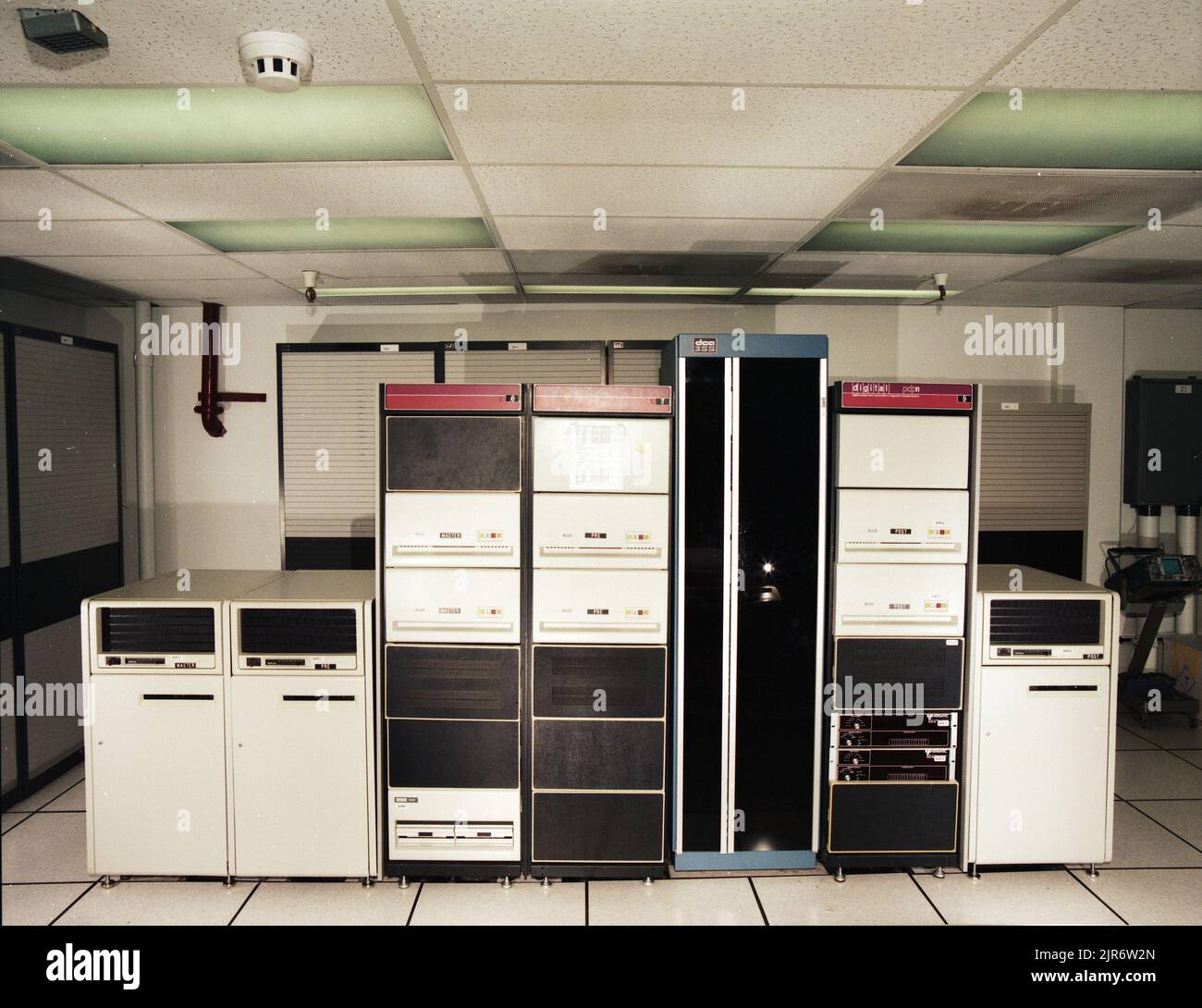 1987 computer hi-res stock photography and images - Alamy