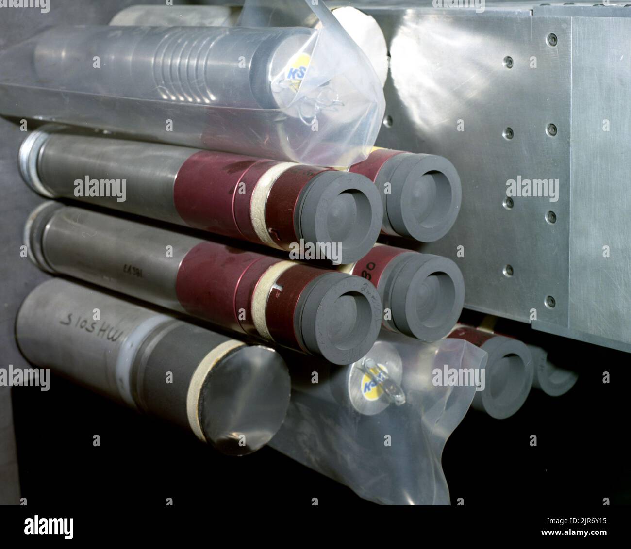 A870281 U12N MIDDLE NOTE TEST CHAMBER EXPERIMENTS WILLAIMSON (Project ...