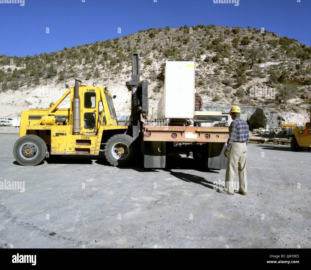 A861429 U12N MIDDLE NOTE RACK DELIVERY ALLEN (Project Engineer) NOV 13 ...