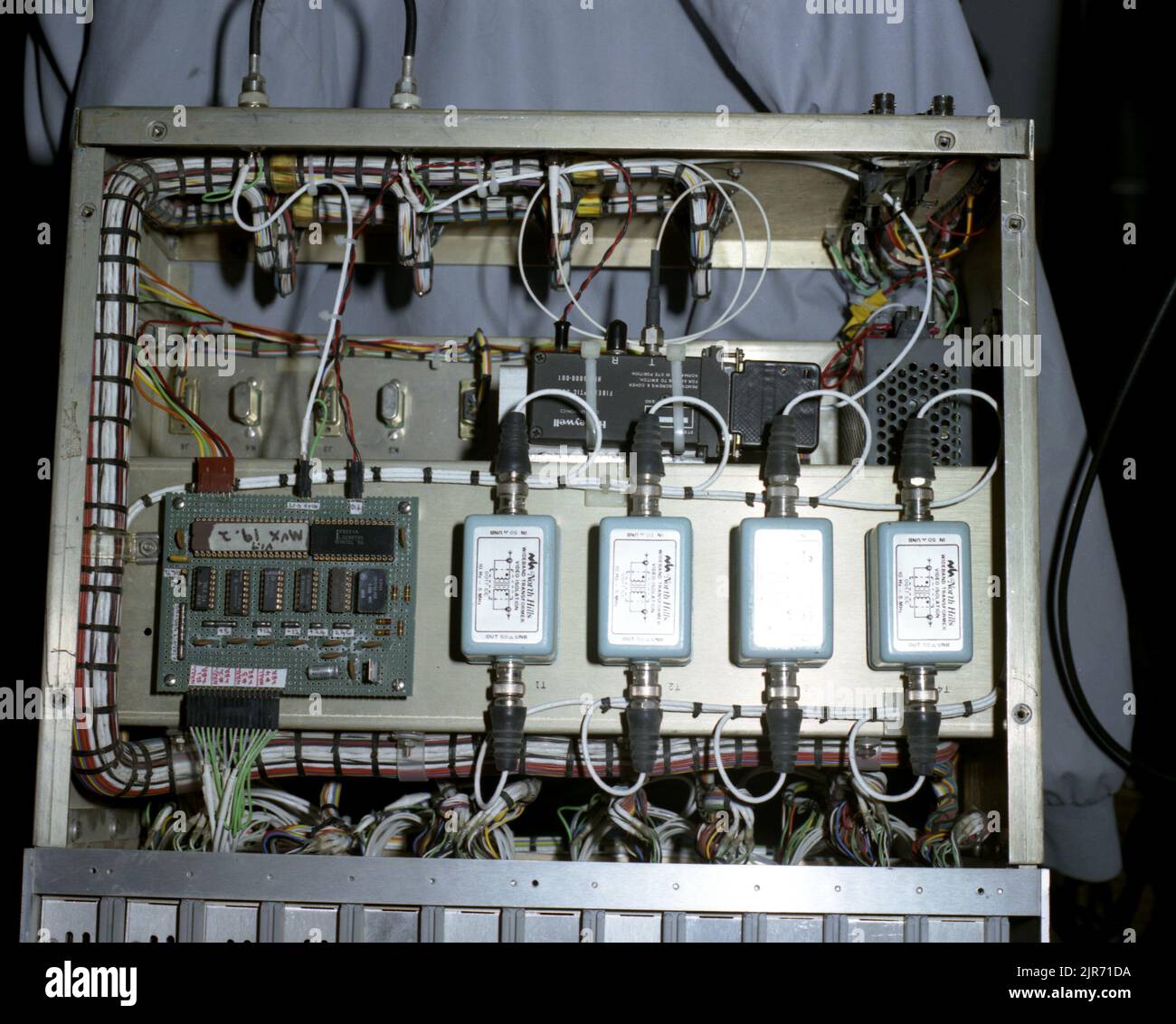 A861194a MONITOR ROOM EQUIPMENT VINES (Project Engineer) OCT 23 86 EG&G ...