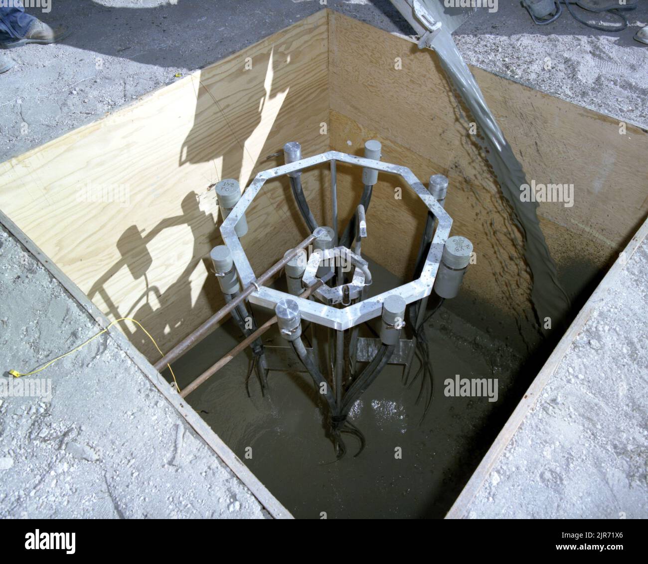 A861125 U12G MIRCO-ECHO GROUTING SHEAR (Project Engineer) OCT 9 1986 EG ...