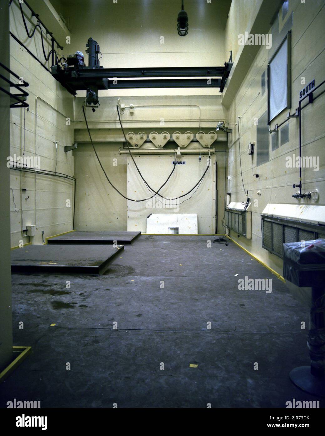 A860701 GENERAL TEST F&S OPERATIONS DOUGLAS MAY 13 86 EG&G/NTS PHOTO ...