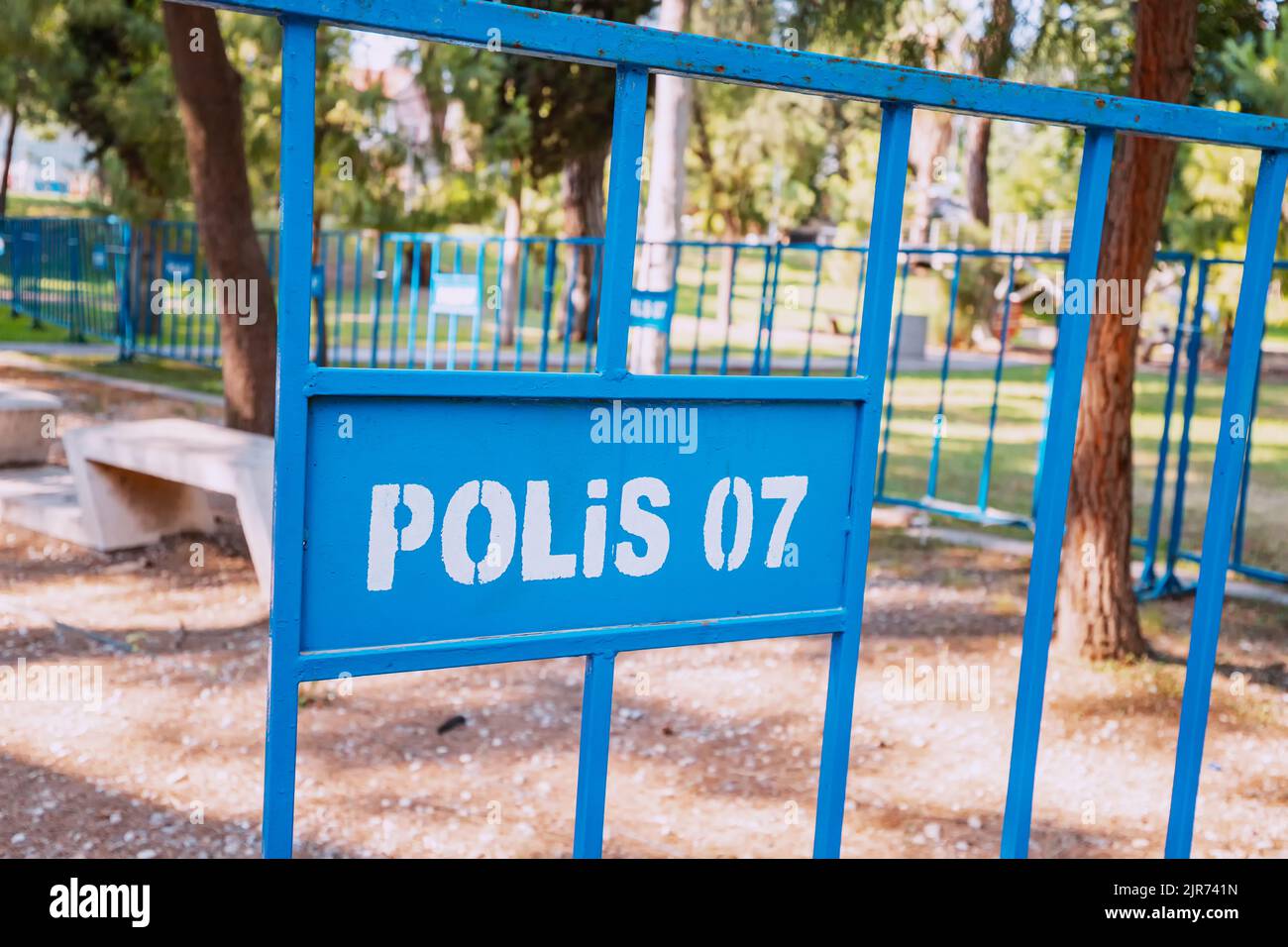 Crime scene sign fence hi-res stock photography and images - Alamy