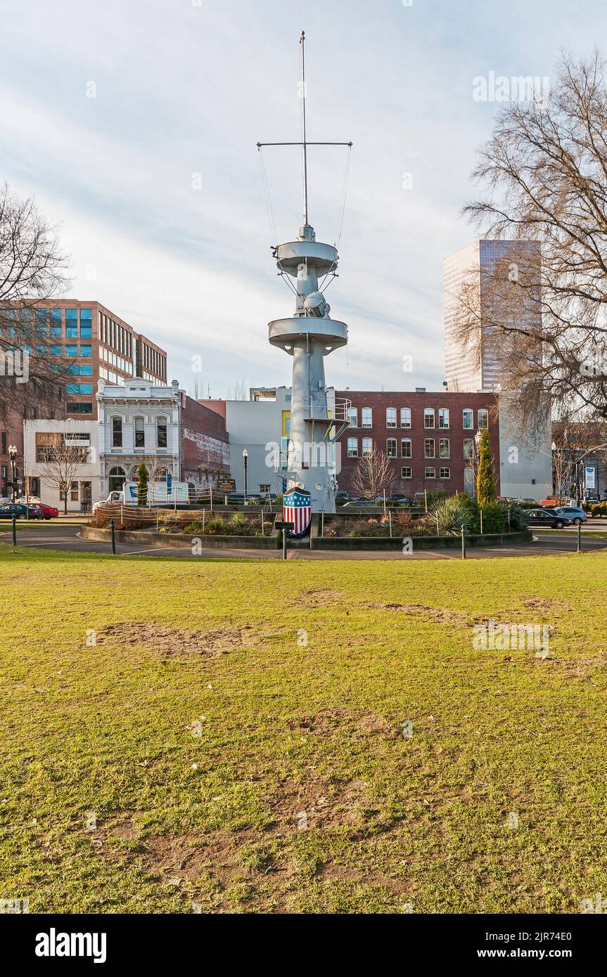 Battleship Oregon Memorial Marine Park and Mast in Portland, Oregon ...