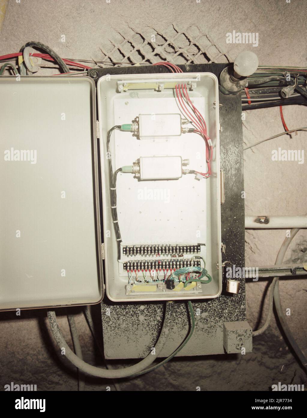 A851463 U12N DIAMOND BEECH STUBS SUITCASE RAY PEABODY (Project Engineer ...