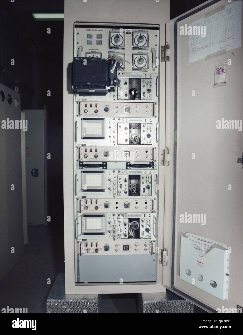 Nuclear fuel rack hi-res stock photography and images - Alamy