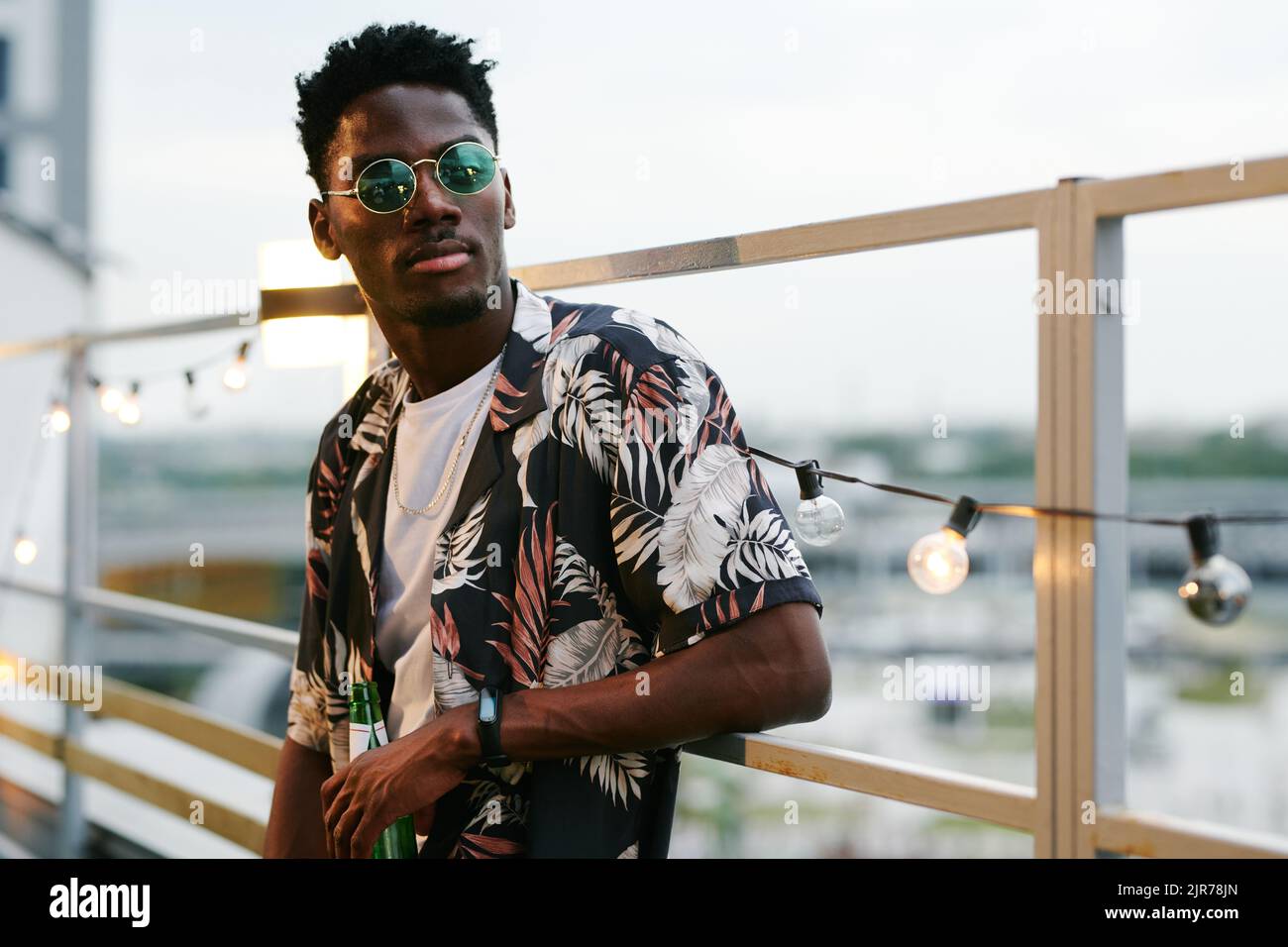 Black gen z hi-res stock photography and images - Alamy