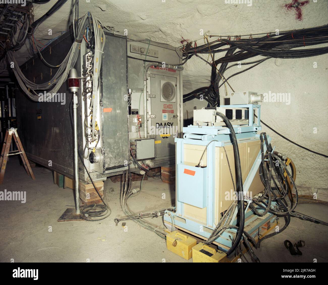 Tunnel safety alcove hi-res stock photography and images - Alamy