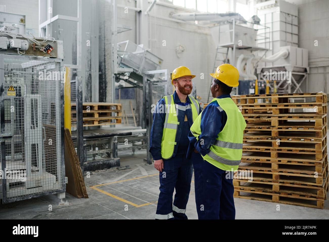 Caucasian male engineer in uniform hi-res stock photography and images ...