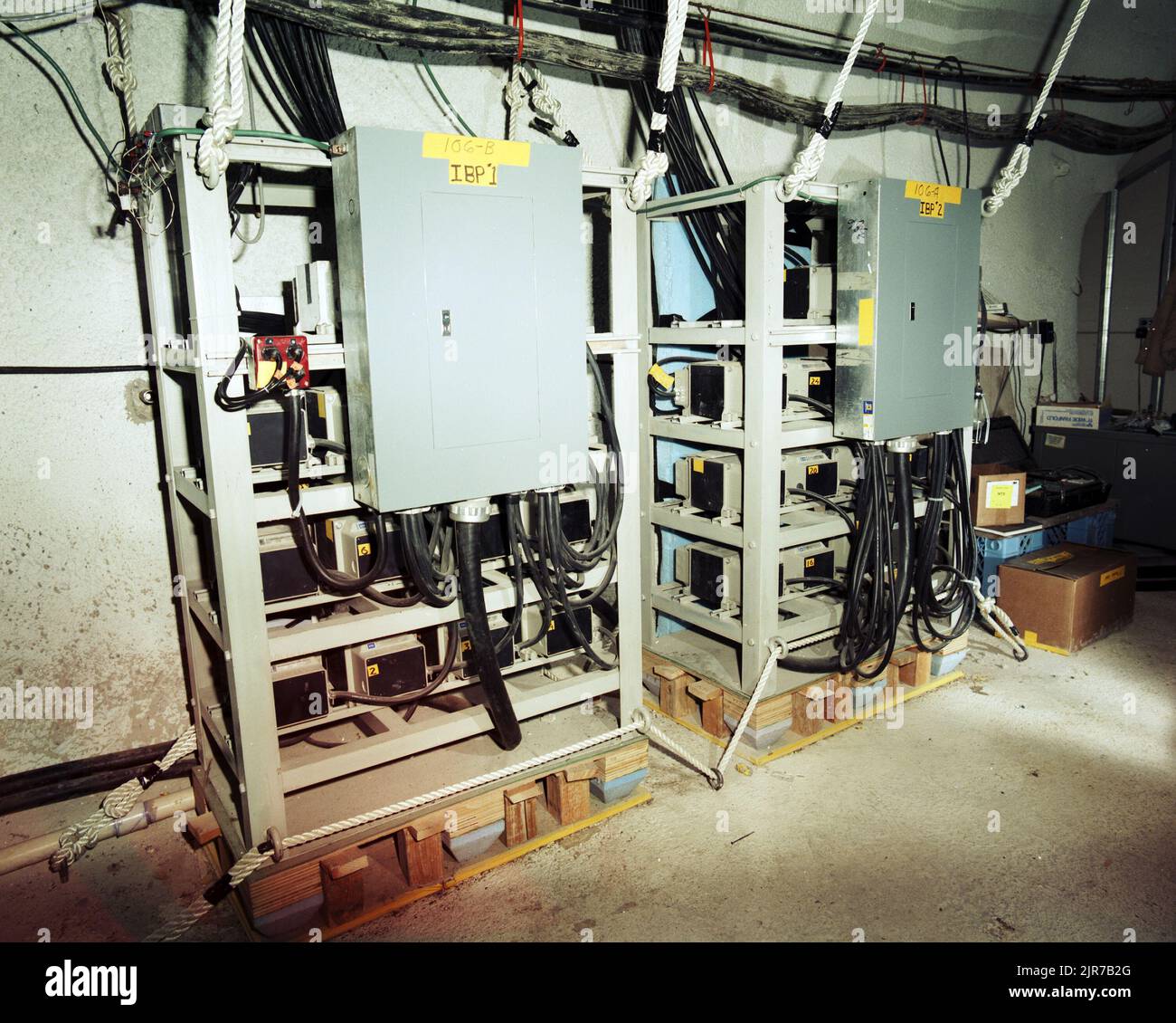 A850462 U12N MISTY RAIN DOD ALCOVE/RACKS RONALD E. KITCHEN (Project ...