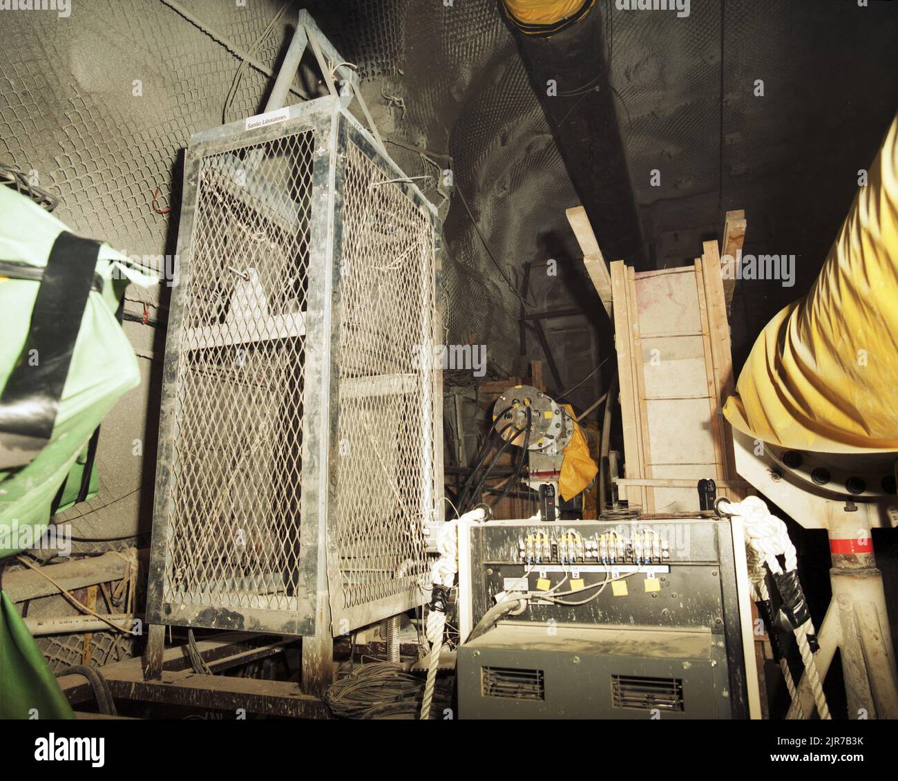 A850423 U12N MISTY RAIN STUBS & SPINNING WHEELS APODACA (Project ...