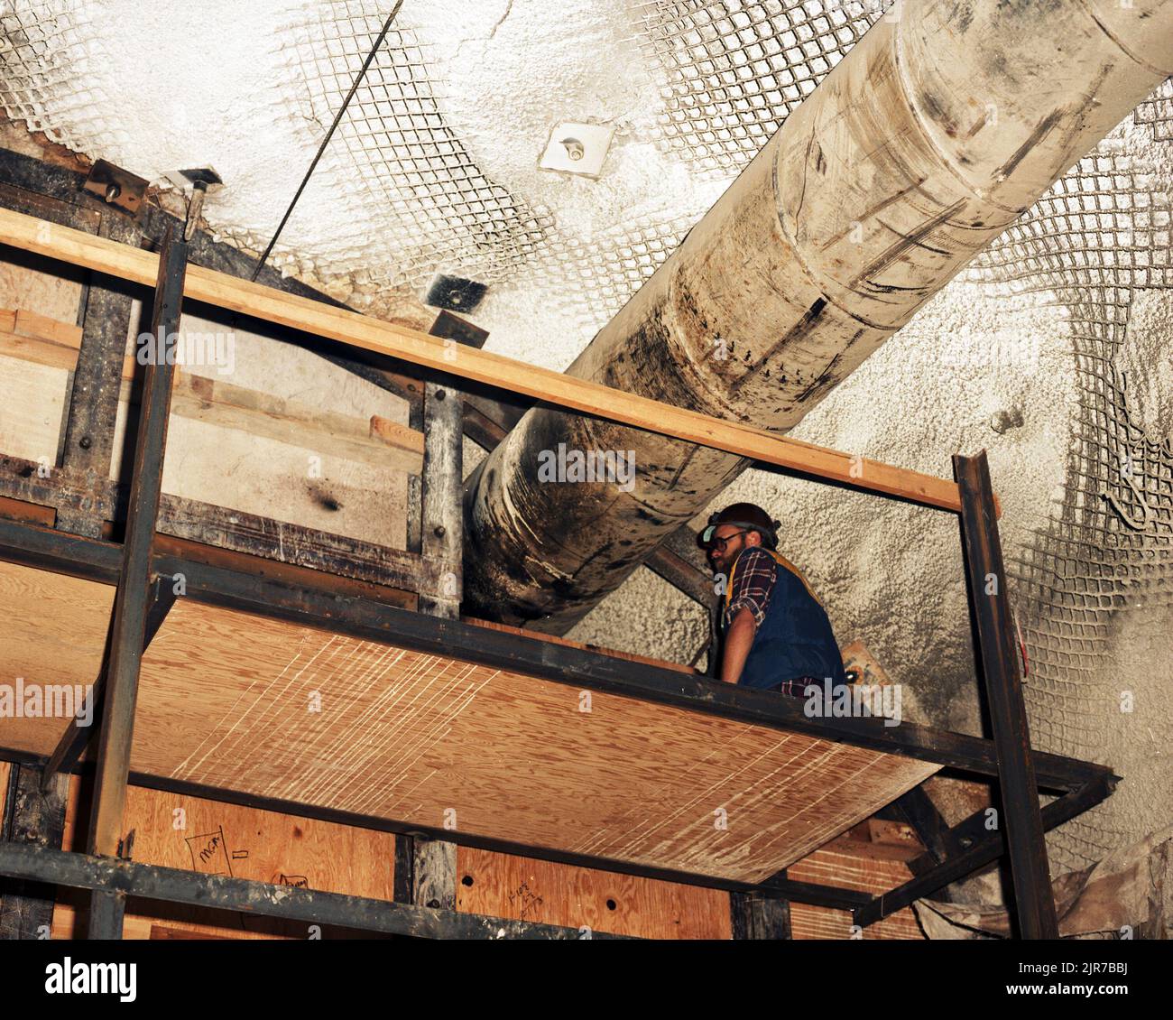 A850354 U12N MISTY RAIN VENT LINES & CABLE PORTS STAN DAINS (Project ...