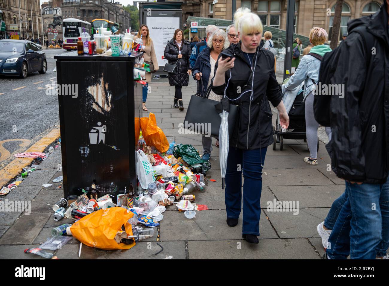 Edinburgh, Scotland, UK. 22nd Aug, 2022. The fifth day of the Waste ...
