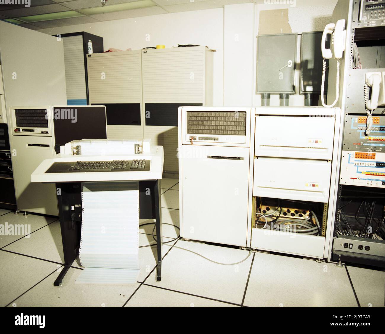 1972 computer room hi-res stock photography and images - Alamy