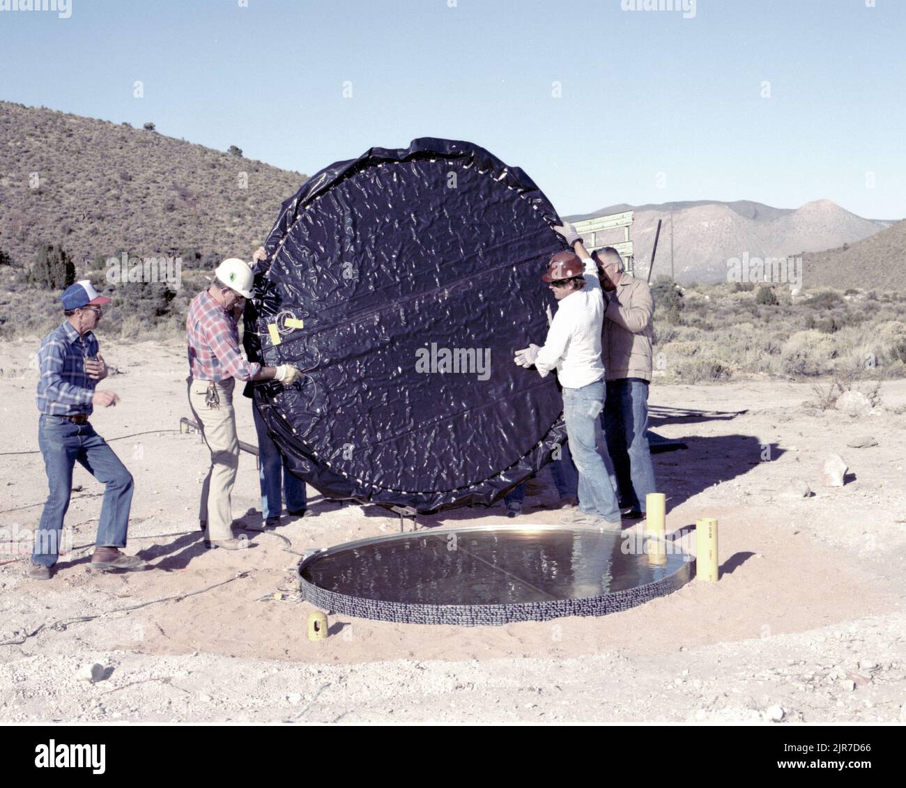 Disks laboratory hi-res stock photography and images - Alamy