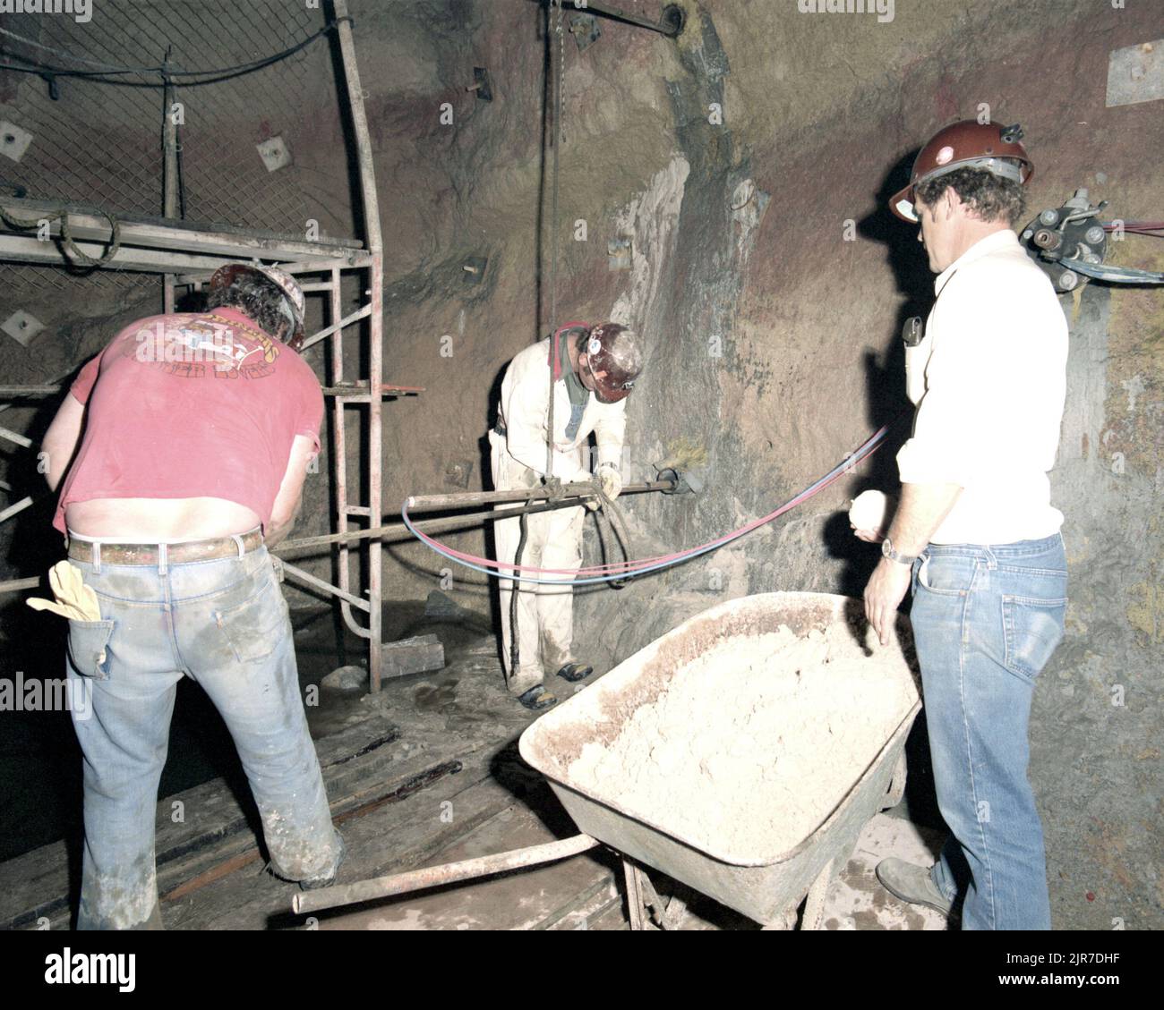 A841117 U12G GAS FRAC PERF A RECOVERY JERRY CUDERMAN (Project Engineer ...