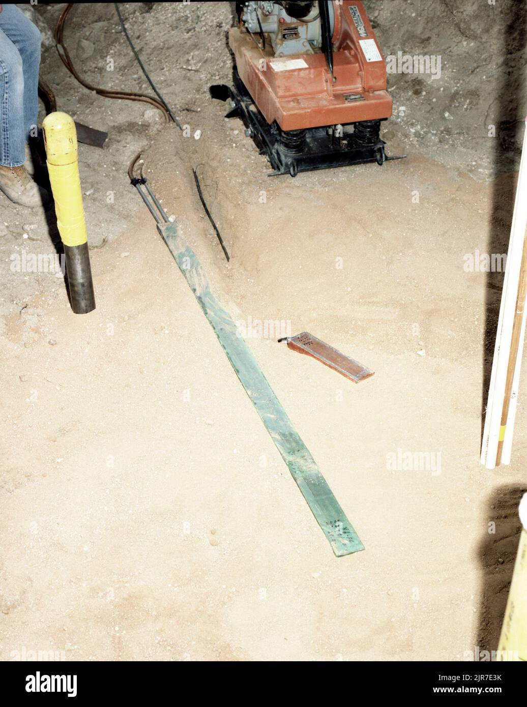 A841083 U12G BACK BURNER TEST BED BUILD-UP ROD SHEAR (Project Engineer ...