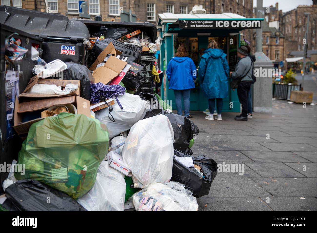 Edinburgh, Scotland, UK. 22nd Aug, 2022. The fifth day of the Waste ...