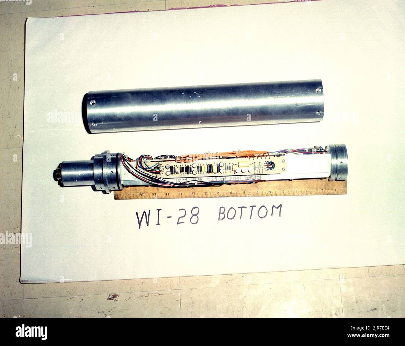A840885-B GROUND MOTION CANISTER WI28 JIMMY LEE (Project Engineer) JUL ...