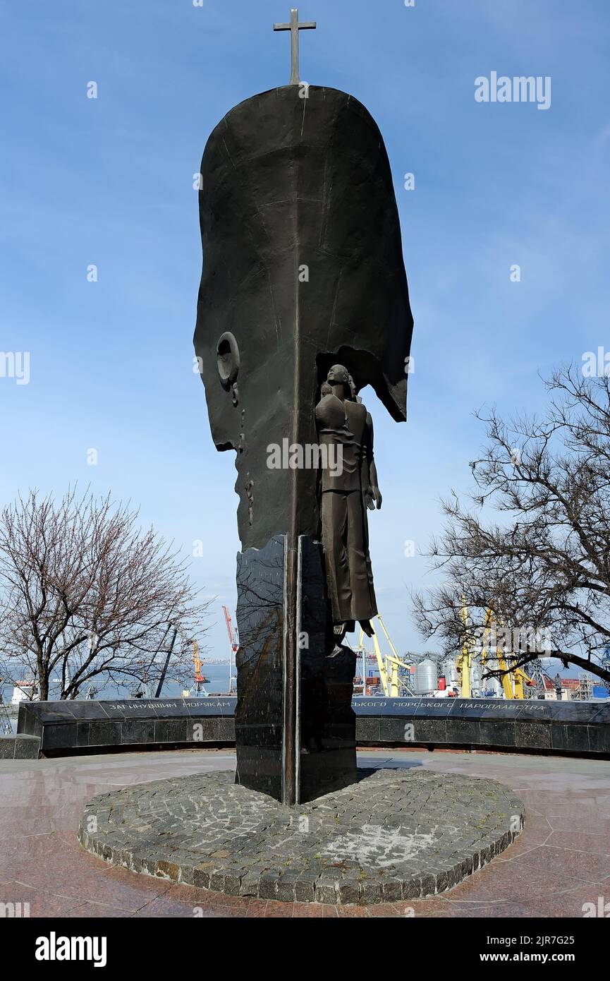 Sculptural monument sea man hi-res stock photography and images - Alamy