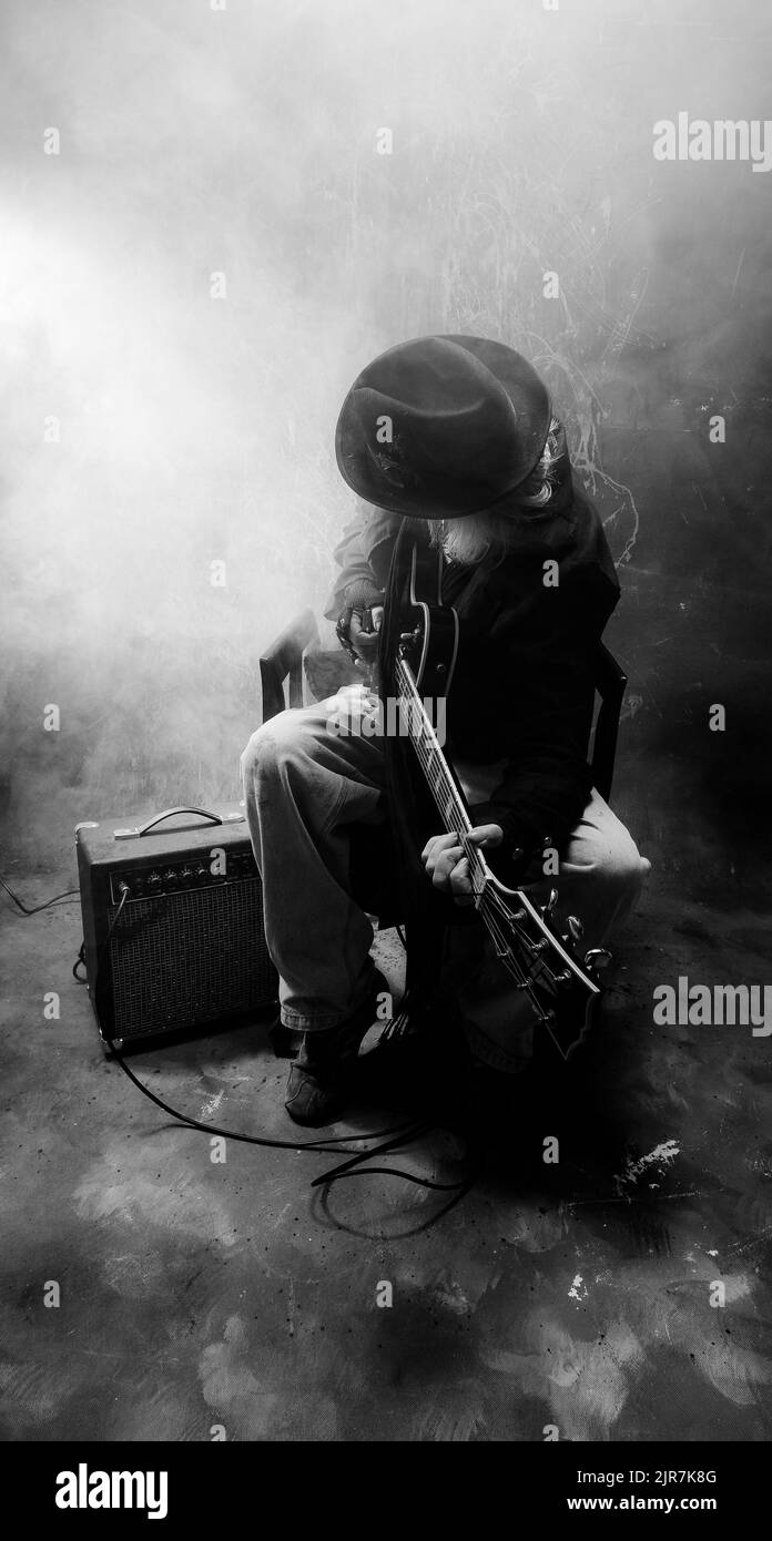 Talent vertical hi-res stock photography and images - Alamy