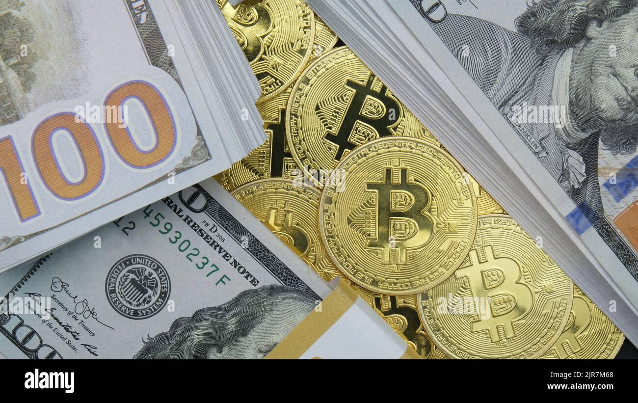 Gold 100s hi-res stock photography and images - Alamy