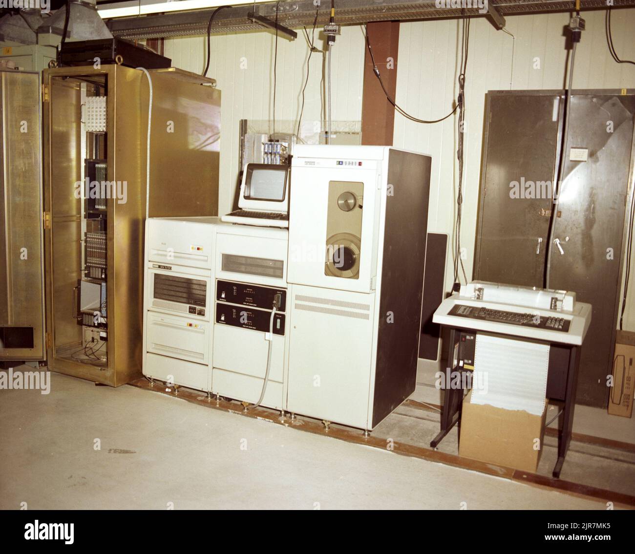 1983 computer hi-res stock photography and images - Alamy