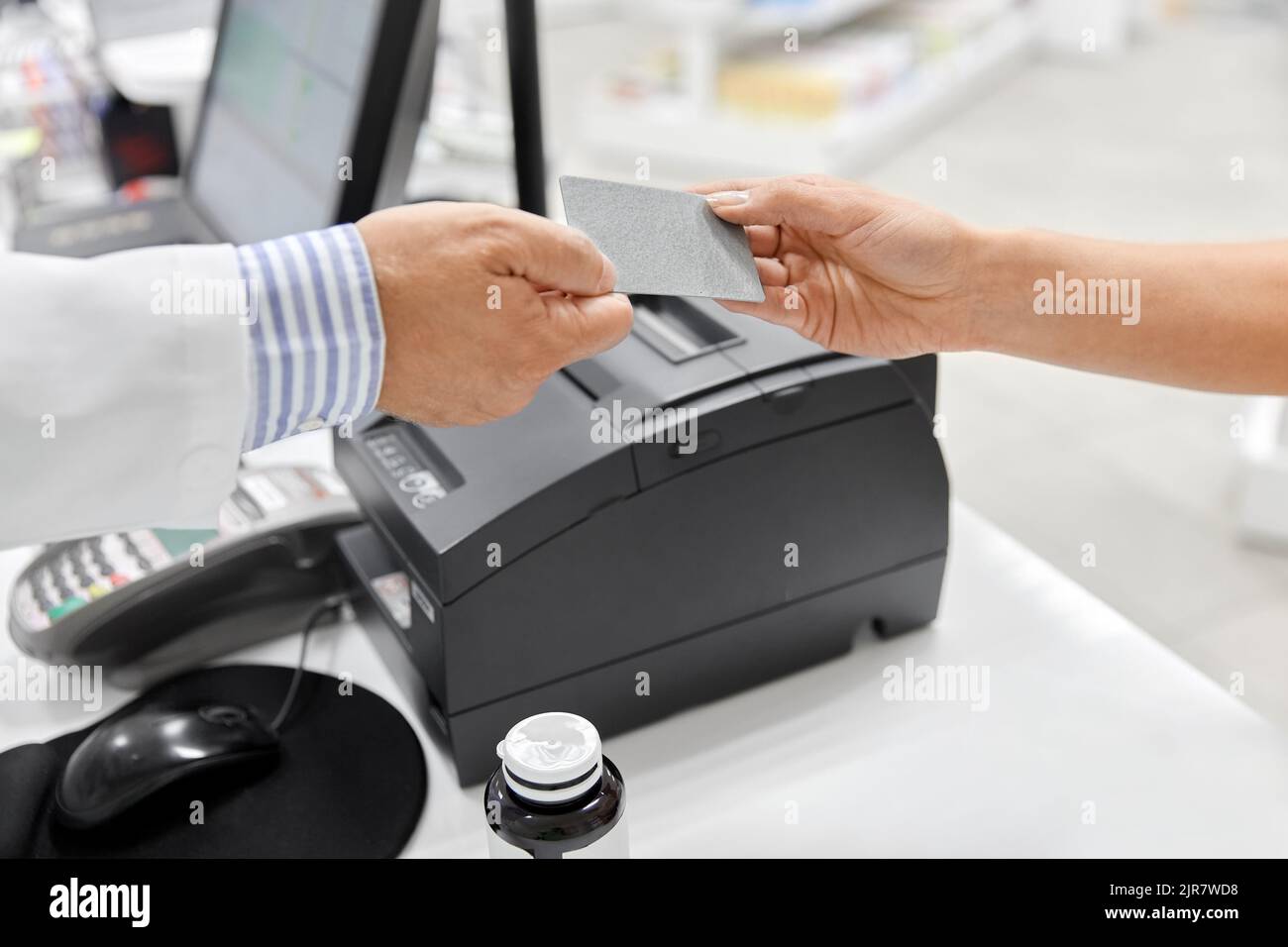 Hand wallet bank card hi-res stock photography and images - Alamy