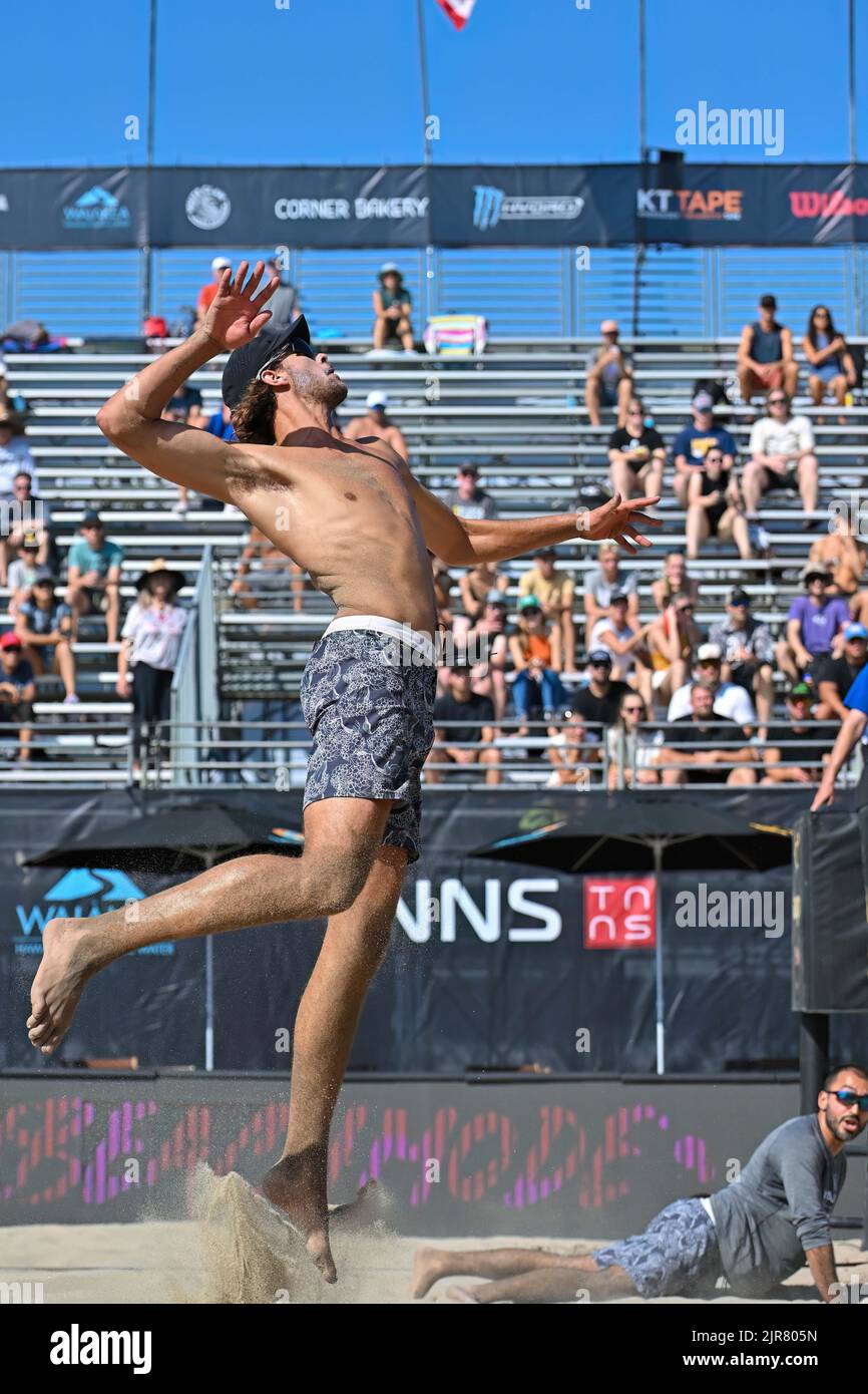 August 19, 2022: Jonah Seif during day one of the AVP Manhattan Beach ...