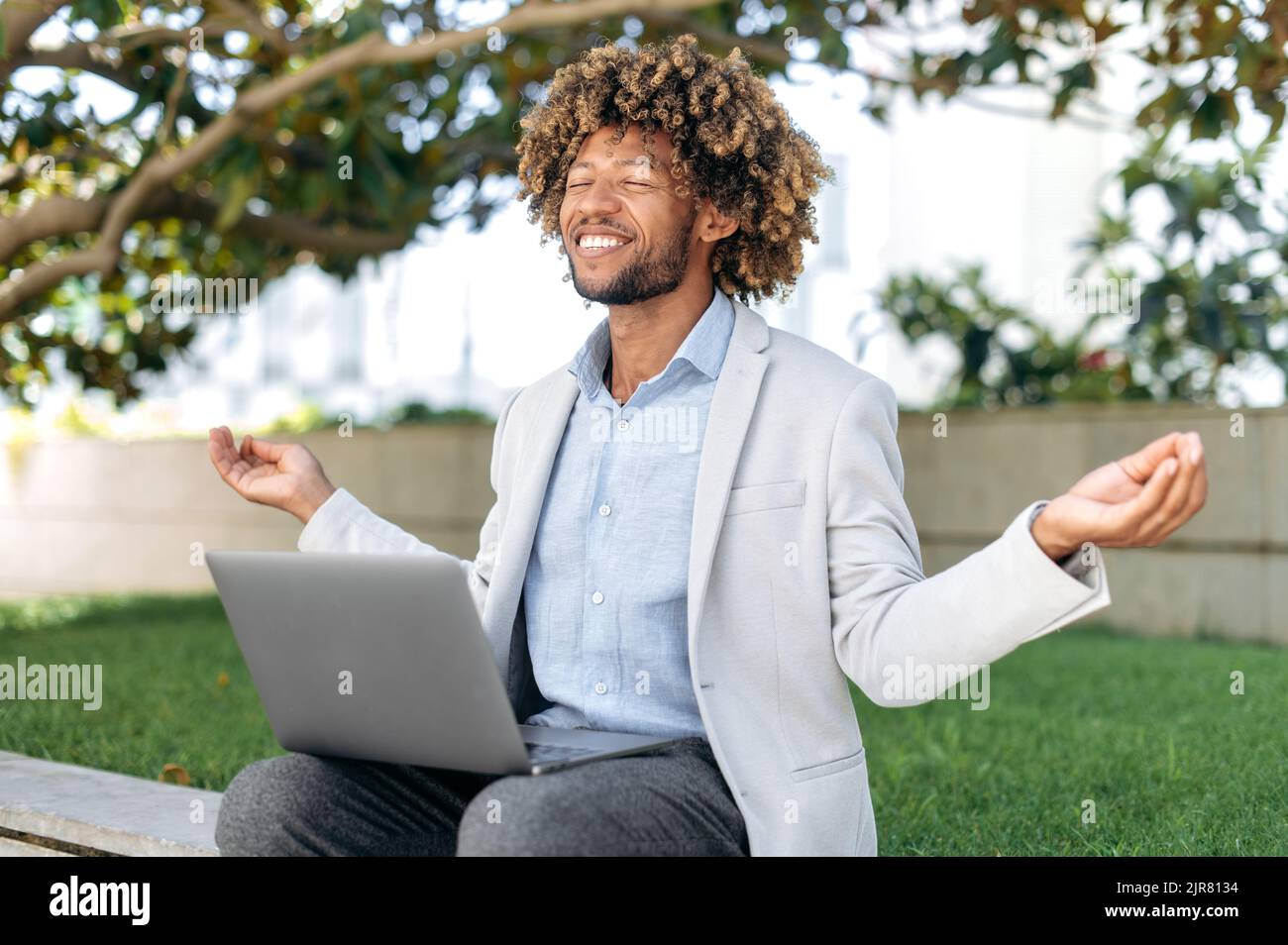 Pause man hi-res stock photography and images - Alamy