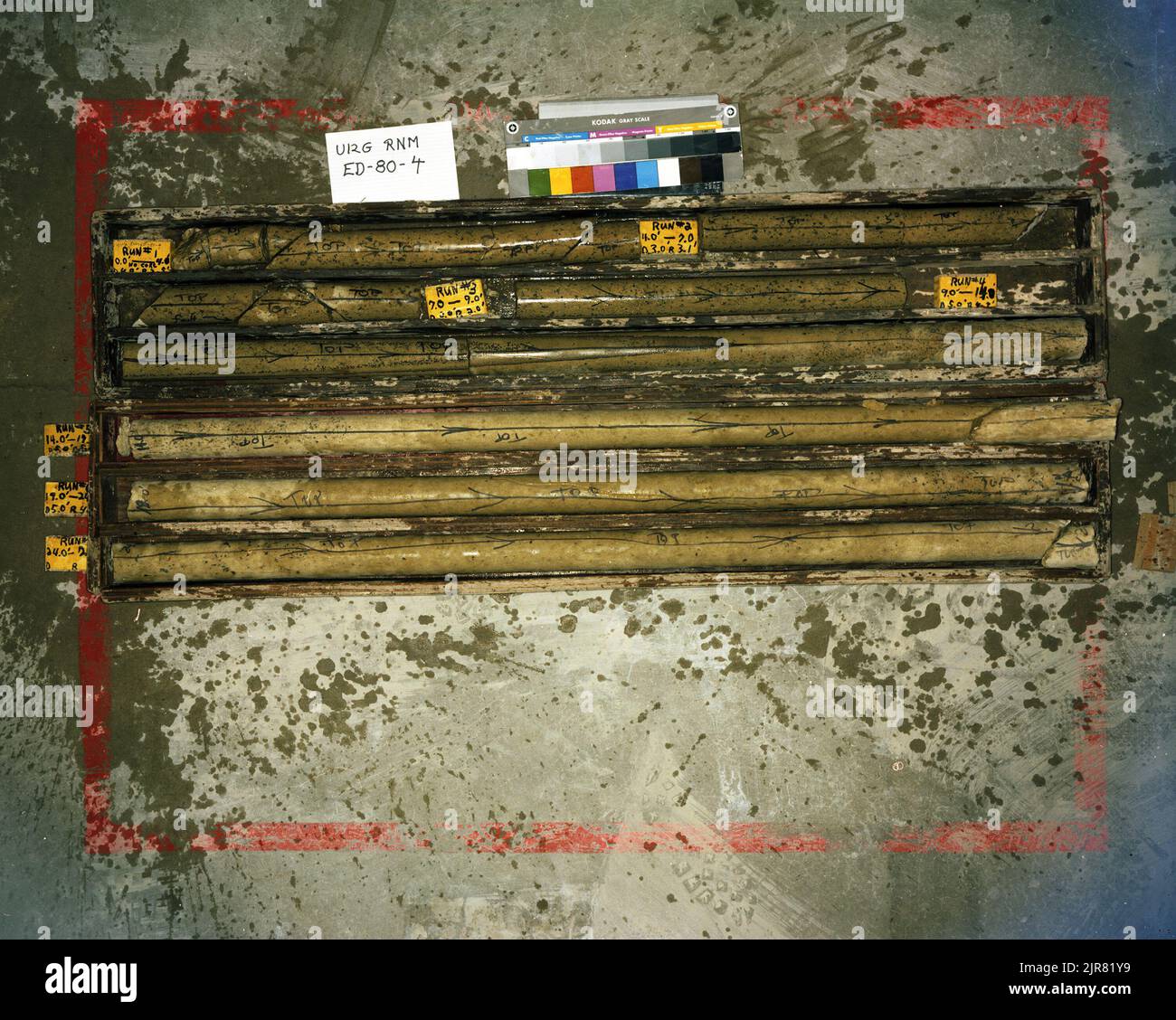 Engineer lab test concrete hi-res stock photography and images - Alamy