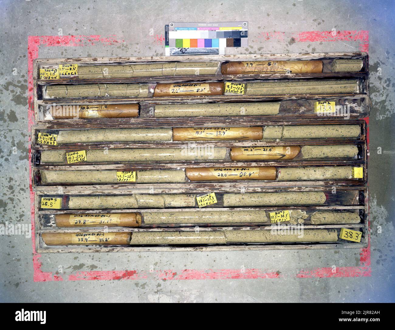Engineer lab testing concrete hi-res stock photography and images - Alamy