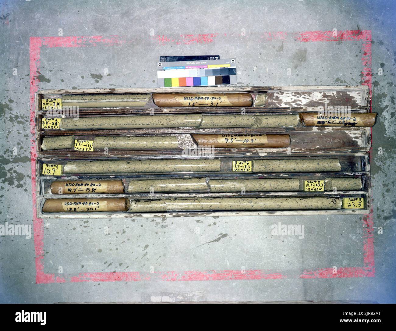 Engineer lab test concrete hi-res stock photography and images - Alamy
