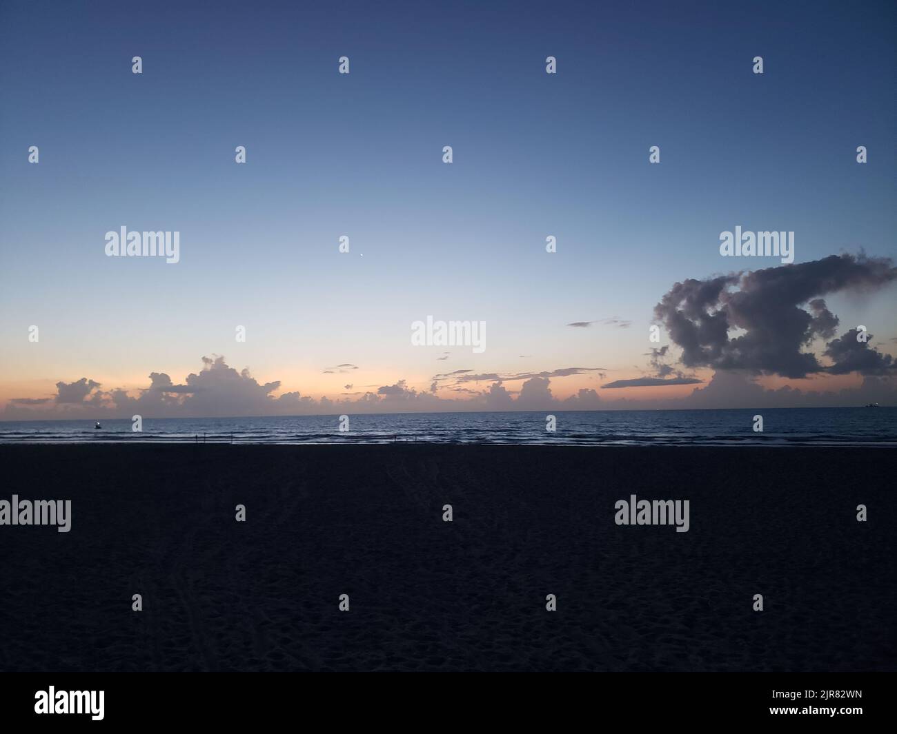 Beach Summer Sunrise at Cape Canaveral, Florida Stock Photo - Alamy