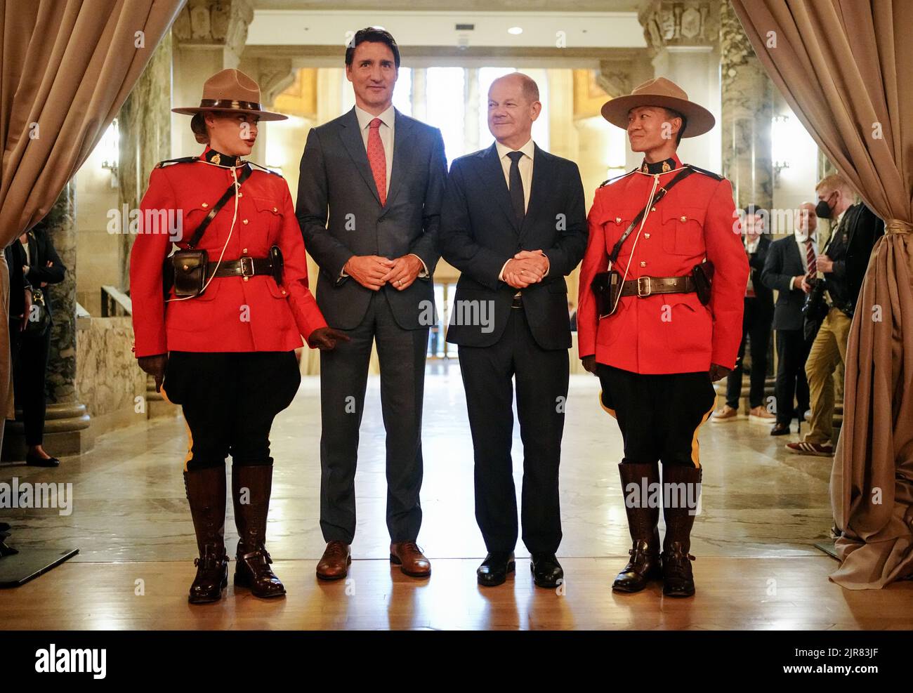 Toronto, Canada. 22nd Aug, 2022. German Chancellor Olaf Scholz (2nd ...