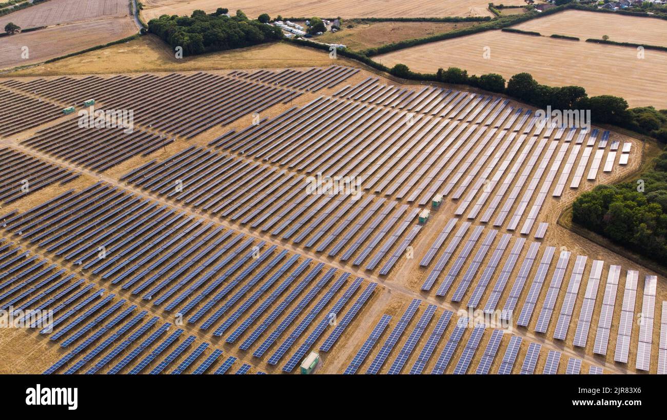 Solar panel farm drone shot hi-res stock photography and images - Alamy