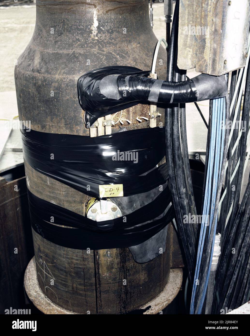 Rod shear hi-res stock photography and images - Alamy