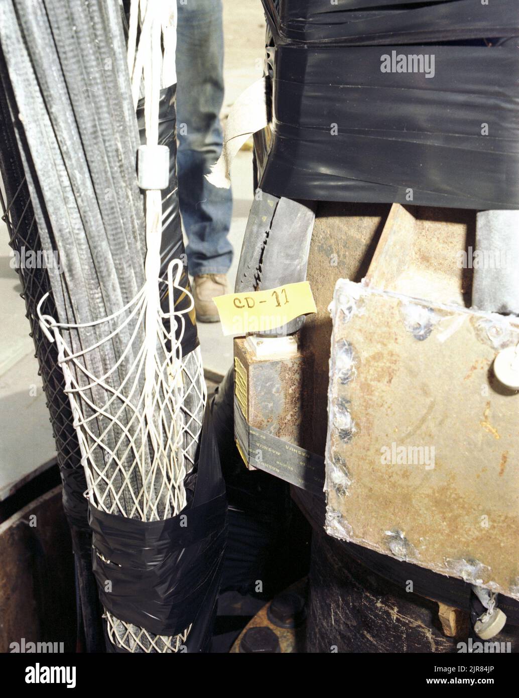 Rod shear hi-res stock photography and images - Alamy