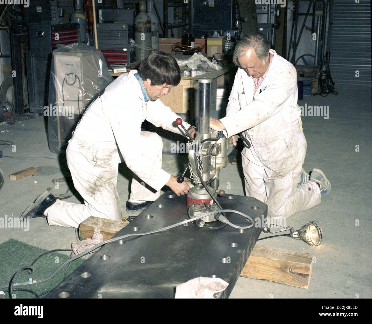 A800585 U12G FAST GATE TEST ASSEMBLY WEYDERT (Project Engineer) APR 22 ...