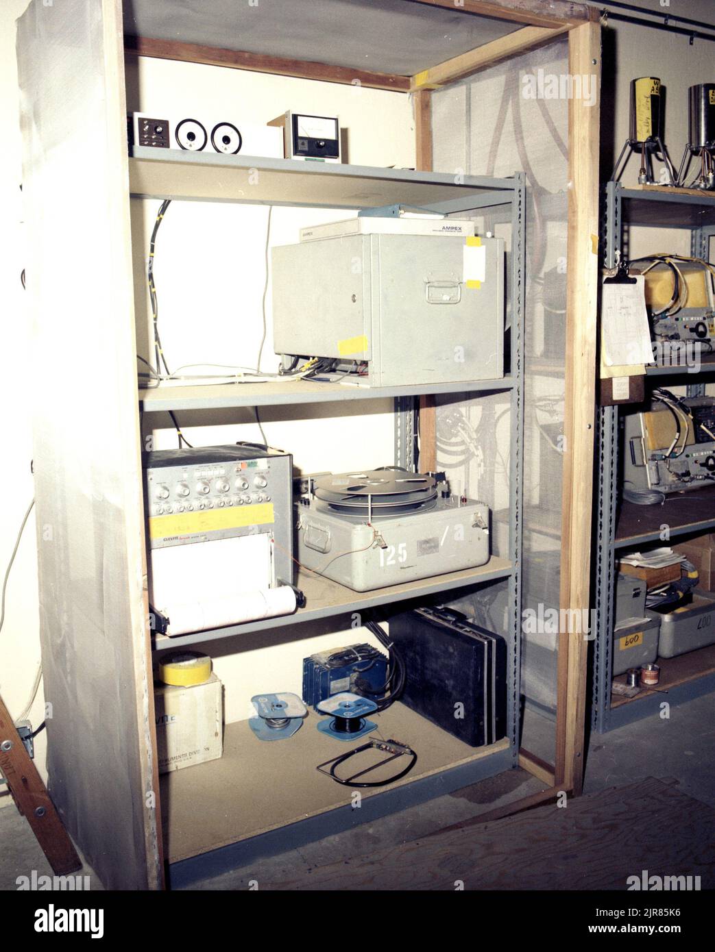 Seismic instruments hi-res stock photography and images - Alamy