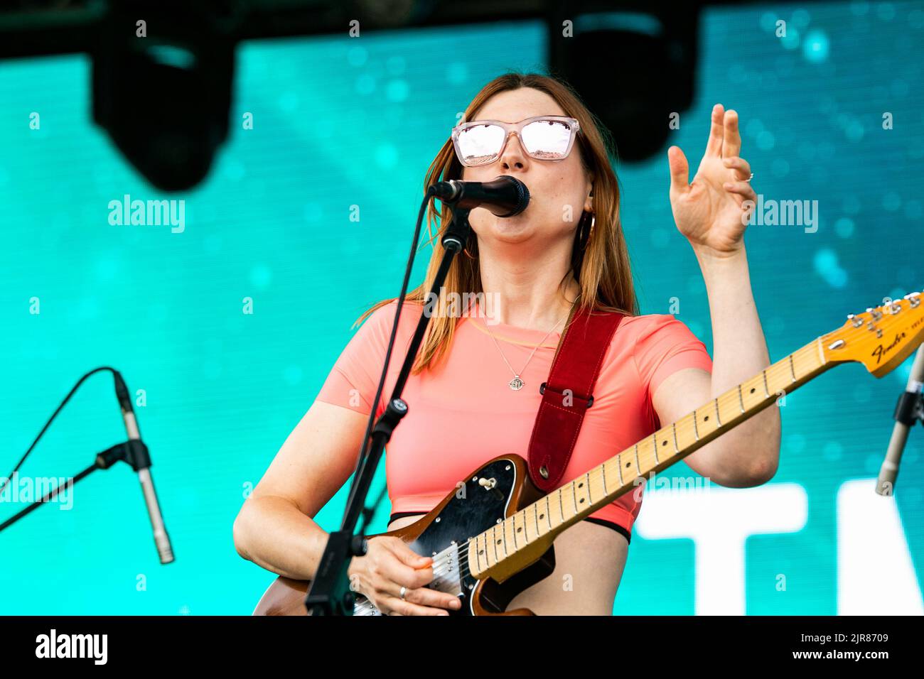 Olivia Street Lead singer of King of Foxes performs at the Together ...