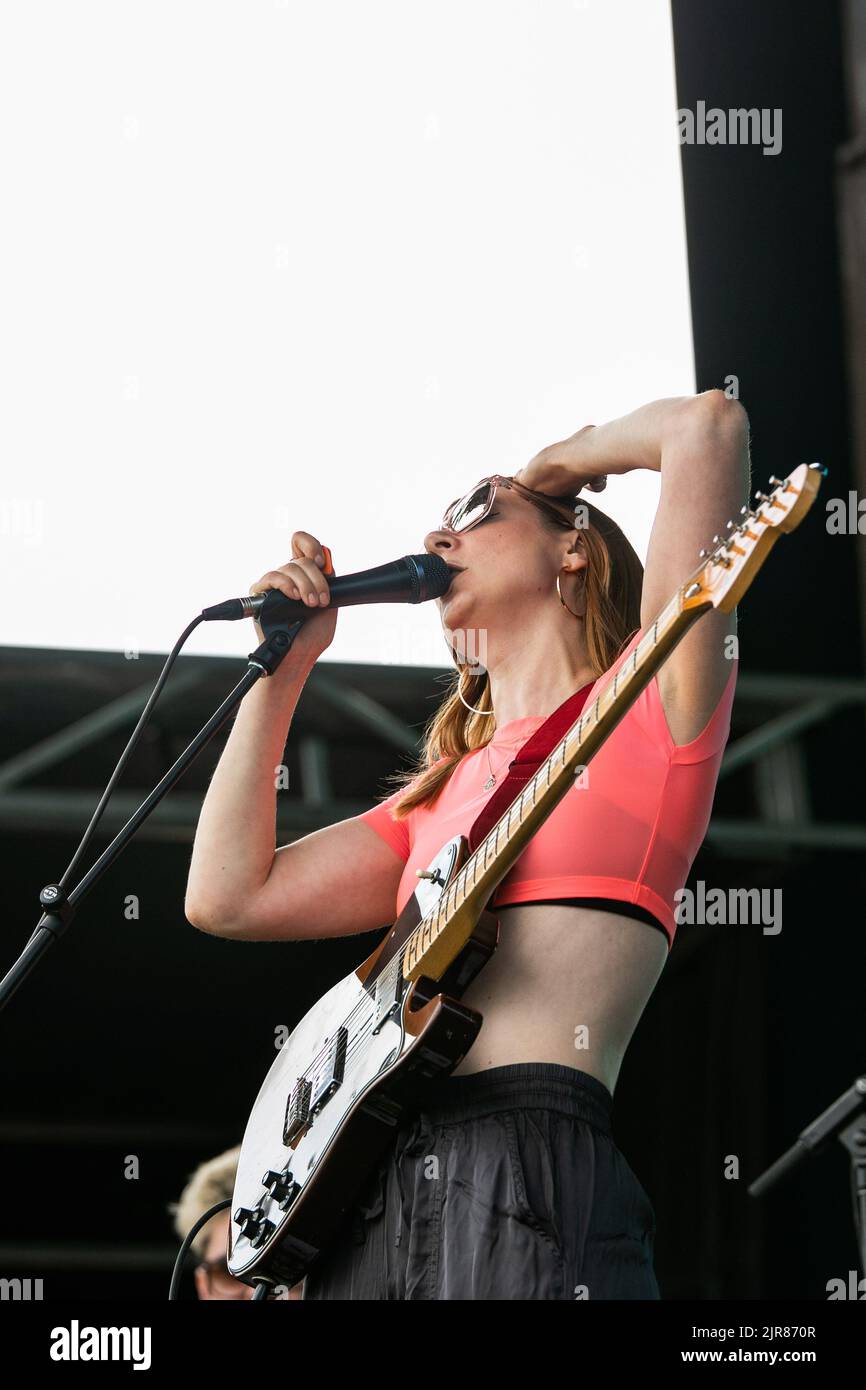 Olivia Street Lead singer of King of Foxes performs at the Together ...