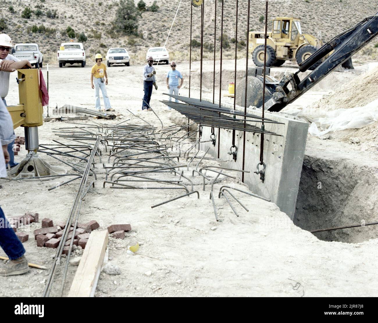 Engineer lab testing concrete hi-res stock photography and images - Alamy