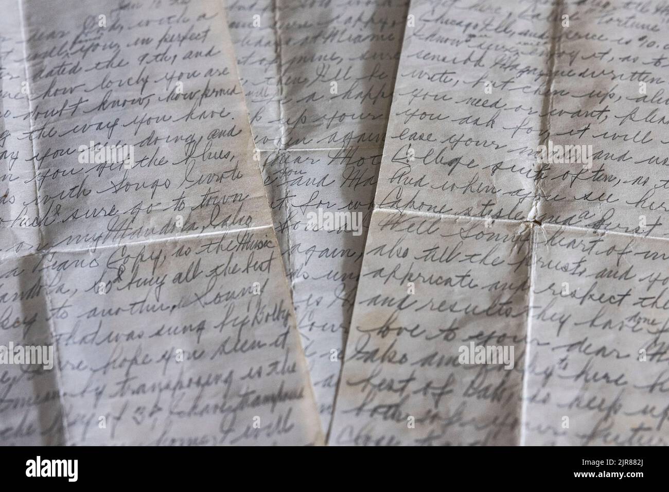 Beverly Hills, USA. 22nd Aug, 2022. Handwritten letter by Al Capone to ...