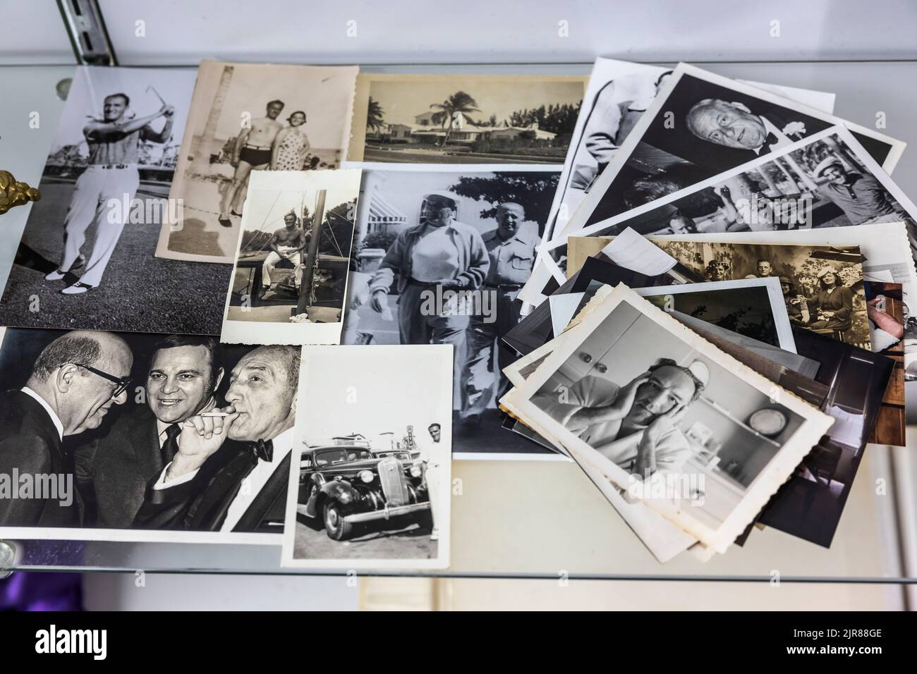 Vincent “Jimmy Blue Eyes” Alo’s photos. Artifacts from the Gangsters ...