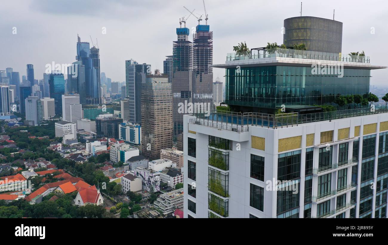 Rooftop terrace on the roof of high-rise apartment building in Jakarta ...